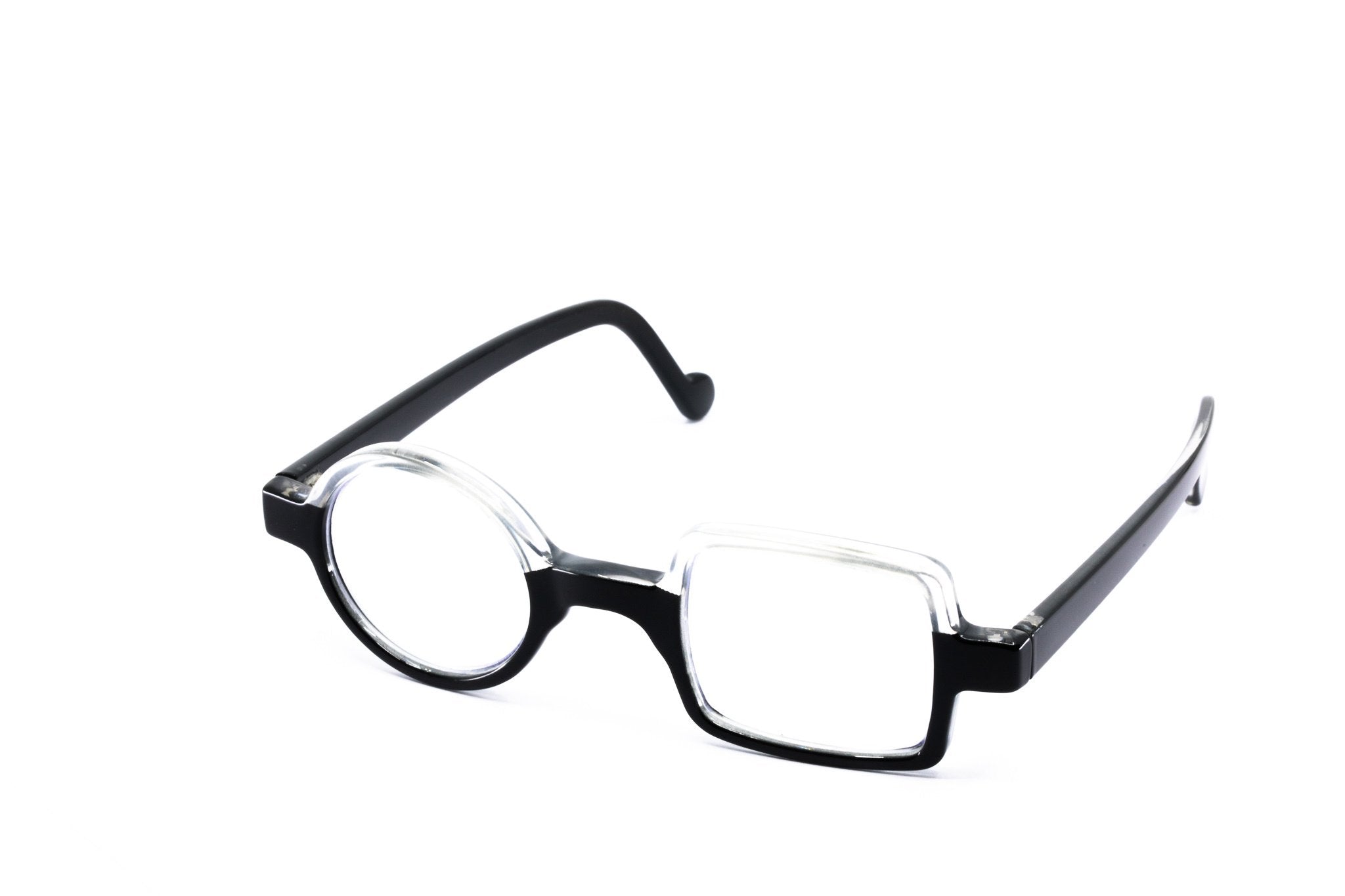 Charlie Pop Times - Reading - Black/White – APTICA